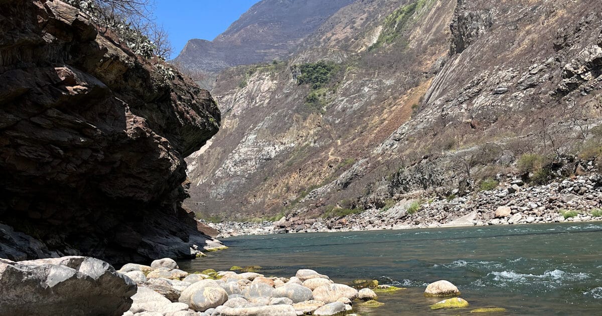 Image of the Apurímac River (Peru) – Andrew Traveling