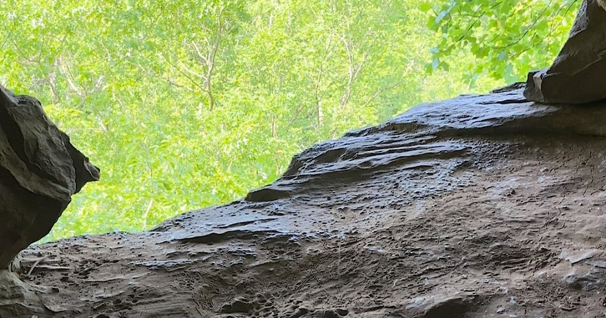 Video of a Hidden Chamber at the Welsh Caves (Alabama) – Andrew Traveling